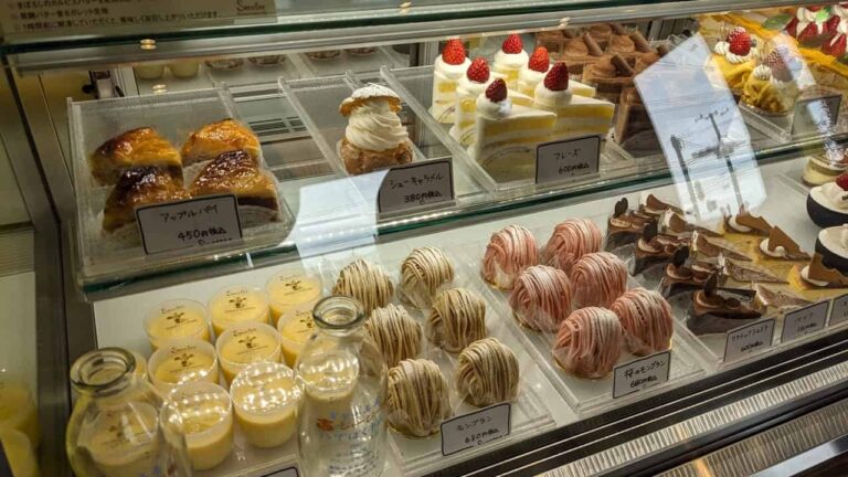 【富士宮市】『Sweetee（スウィーティ）』数多くのスイーツメニューが揃う洋菓子店!!クリーミーで優しい甘さに癒されました!! | フジみる